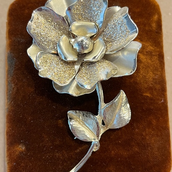 Coro | Jewelry | Vintage Coro Brooch | Poshmark